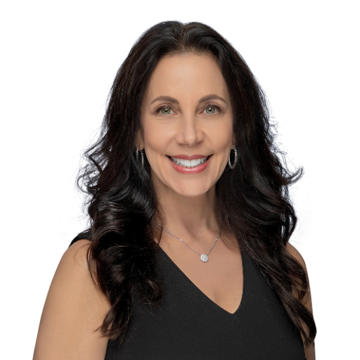 Top Coldwell Banker Agent in Plantation - Dawn Elias - Real Estate Agent